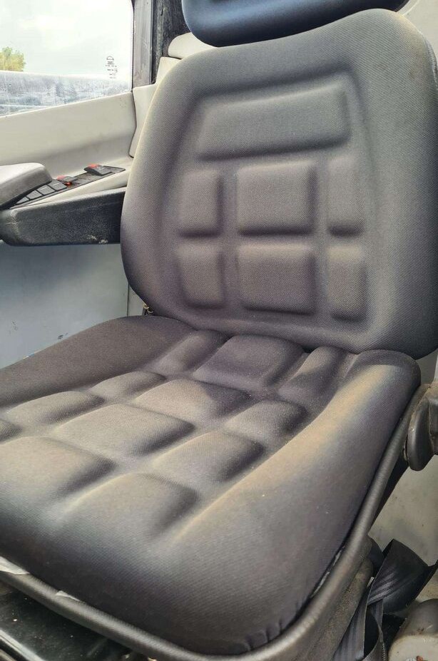 2005, CATERPILLAR TH580B CLOSED CAB WHEELED TELEHANDLER FORKLIFT - MEA ...